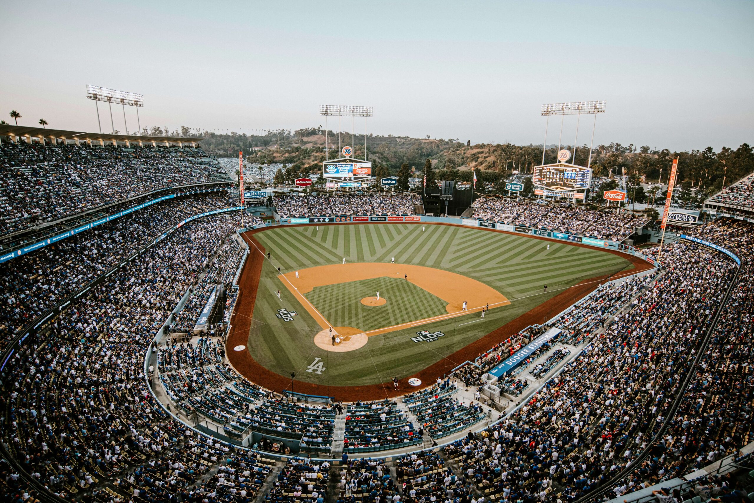 10 Amazing Features Of A Smart Stadium - TechRound